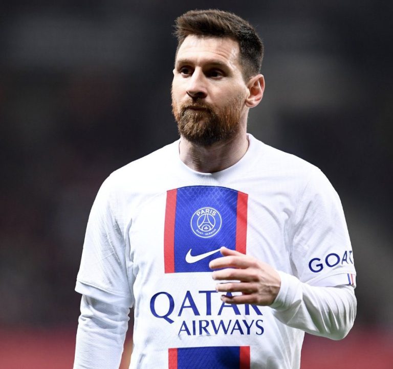 Lionel Messi Returns To Training With PSG Following Suspension