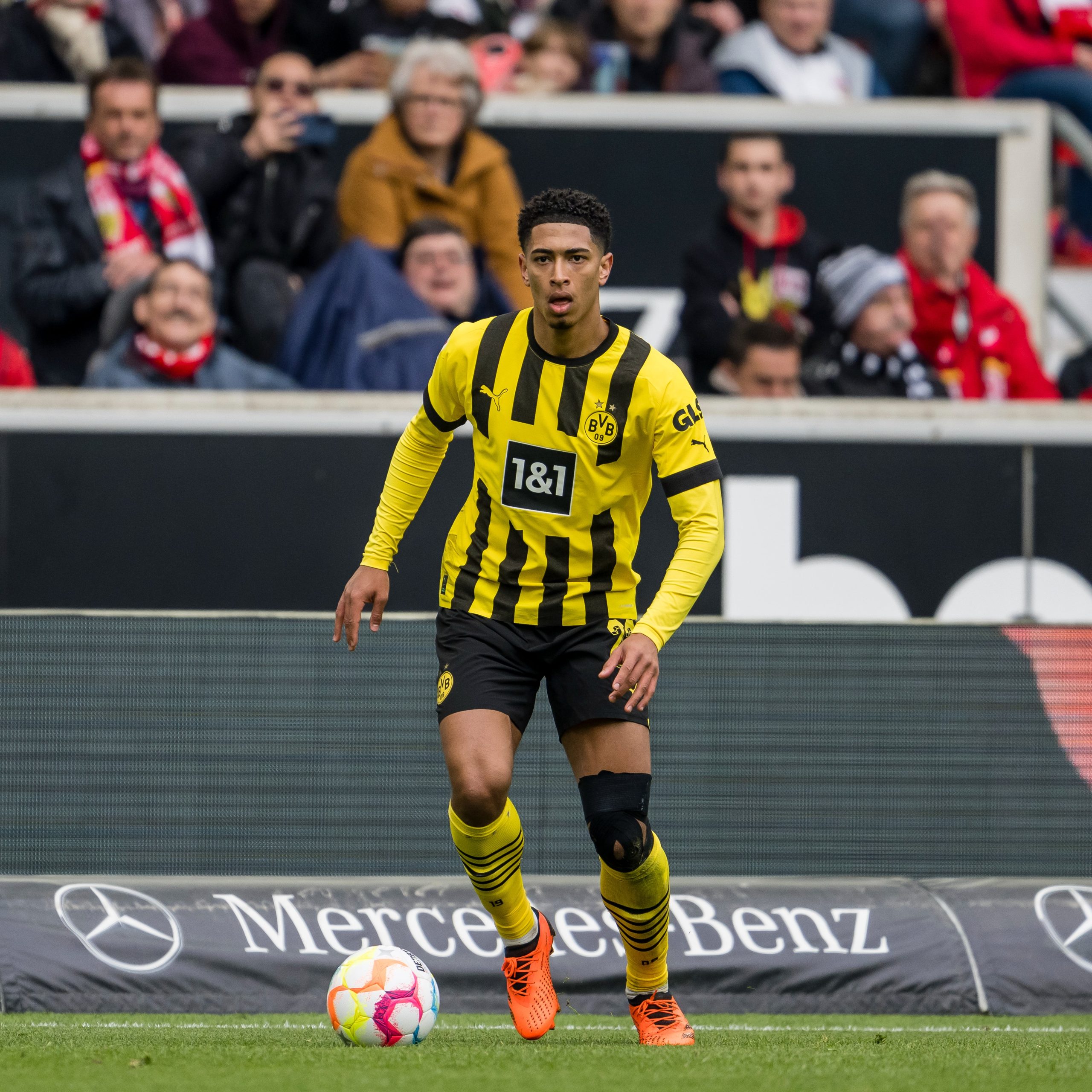 Real Madrid Completes Sensational Signing Of Jude Bellingham From